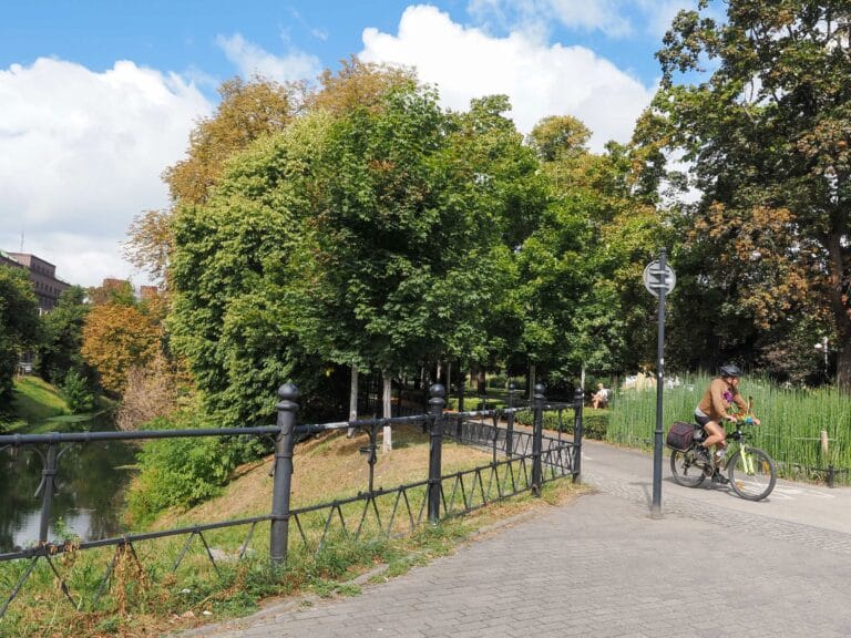 The Gnomes of Wroclaw – The Slow Road